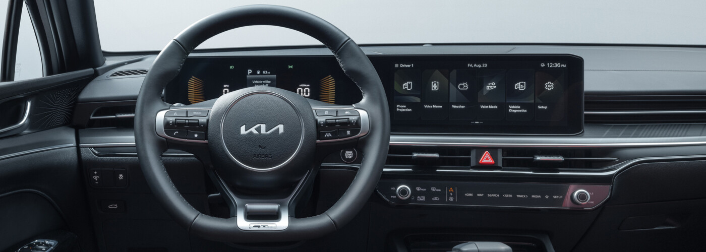 Kia K5 Features: Technology | Cumming | Lou Sobh Kia