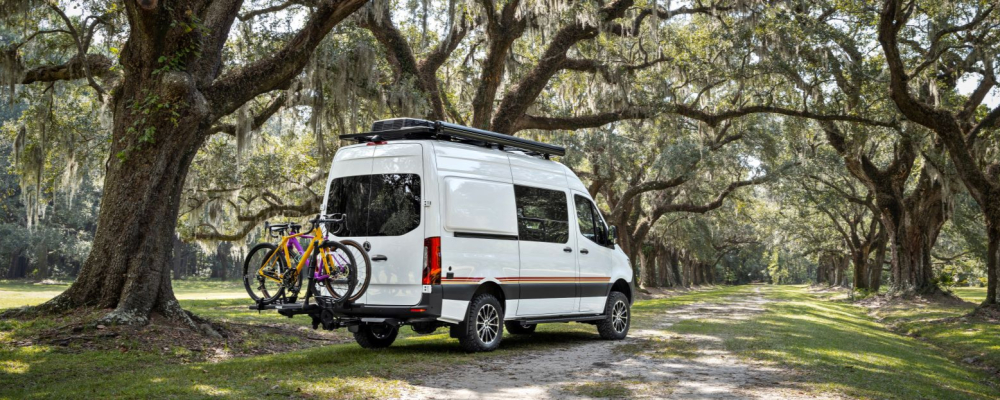 2025 Mercedes-Benz Sprinter Exterior | Mercedes-Benz Van Center - Grand ...